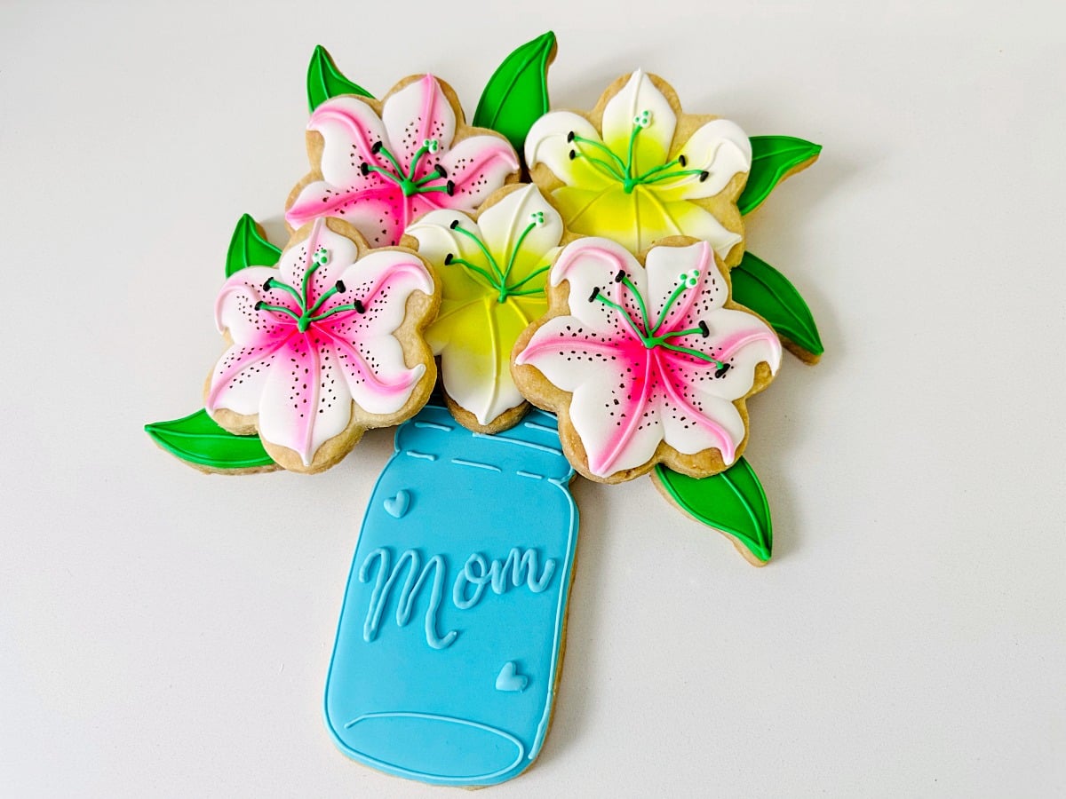 Lily Bouquet Cookie Set - Windy City Baker