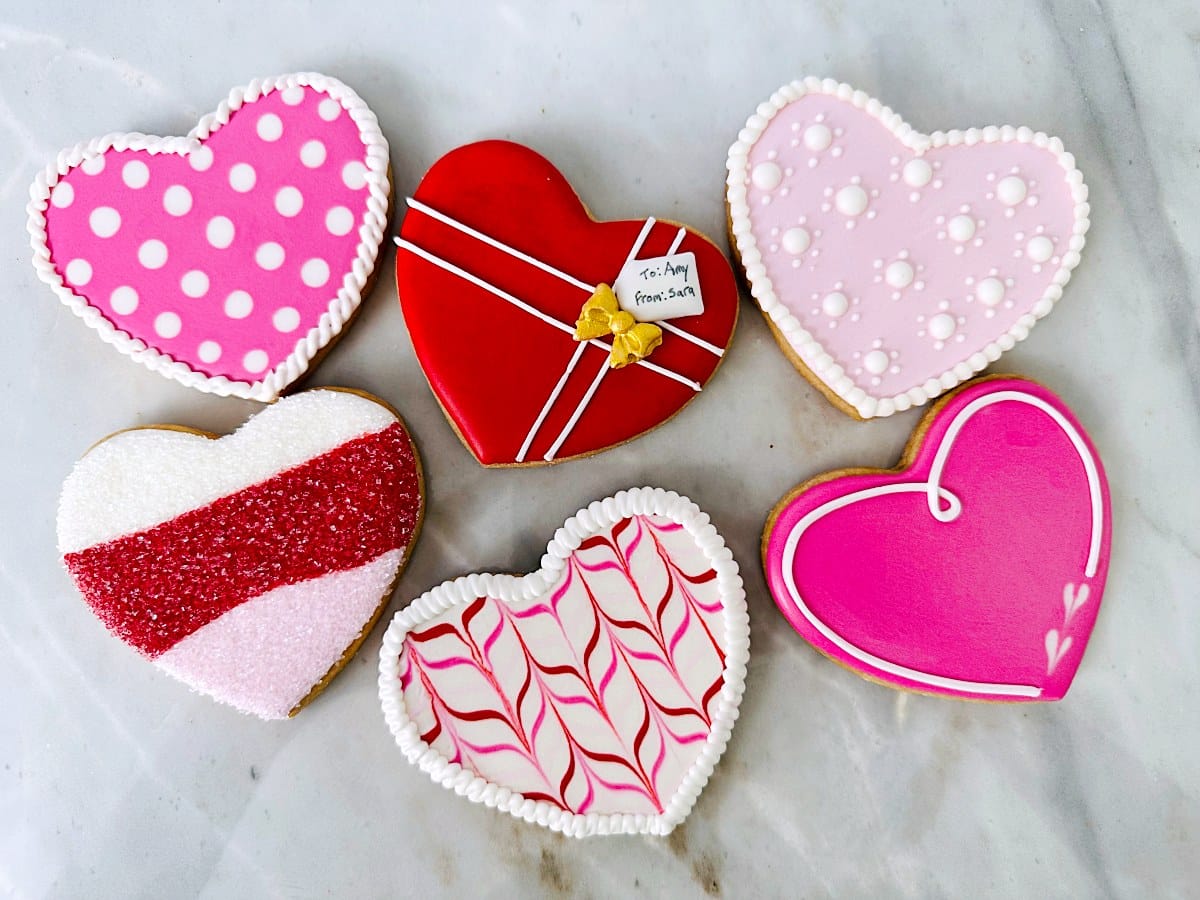 Sip and Decorate: Valentine's Day Cookie Decorating Class
